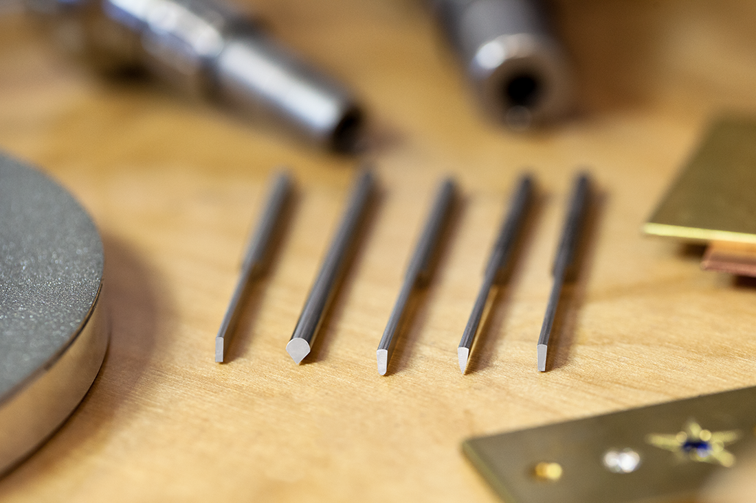 Graver Geometry: The Science of Cutting - GRS